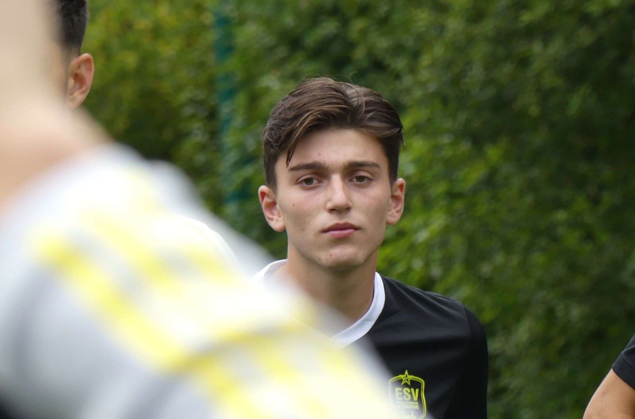 L'interview décalée de Tom ROUX (Joueur Séniors et éducateur U12) - | Site officiel de l'ES ...