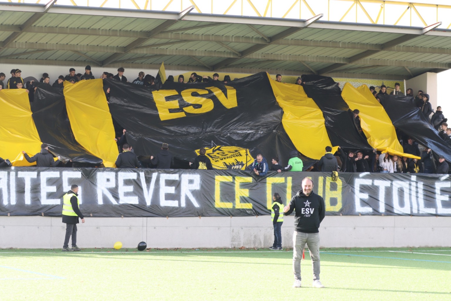 L’Interview du président, Olivier Rioux ! - | Site officiel de l'ES Veauche Football